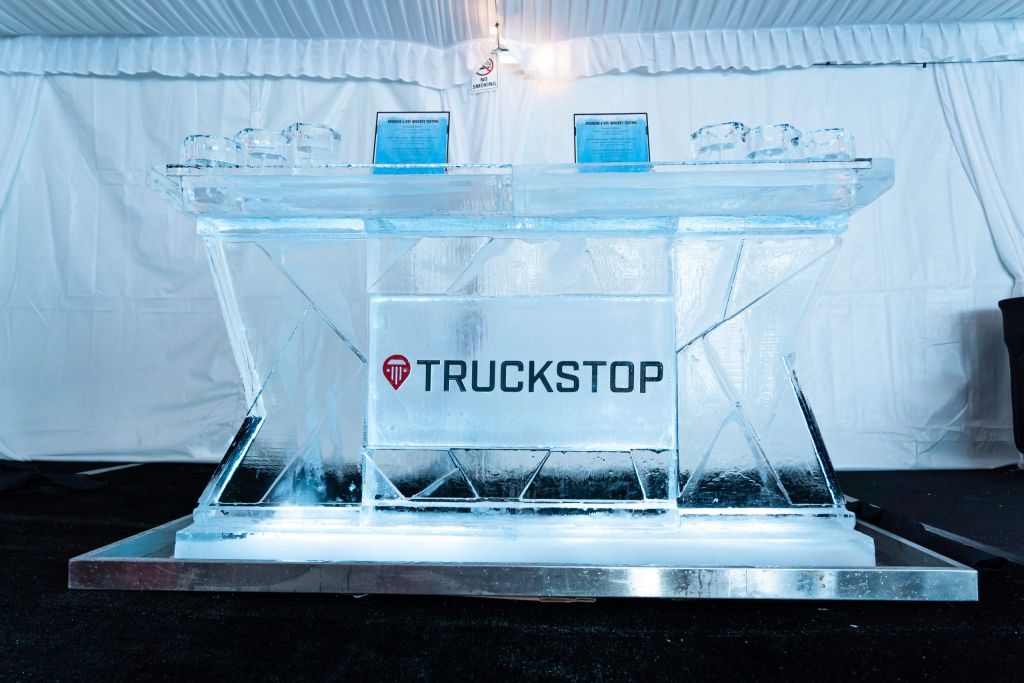 Professional Ice Sculptures by Ice Pro - Ice Pro Creative Ice