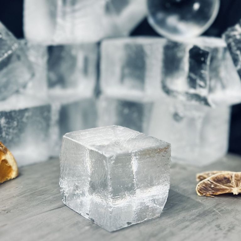 Craft Cocktail Ice - Ice Pro Creative Ice